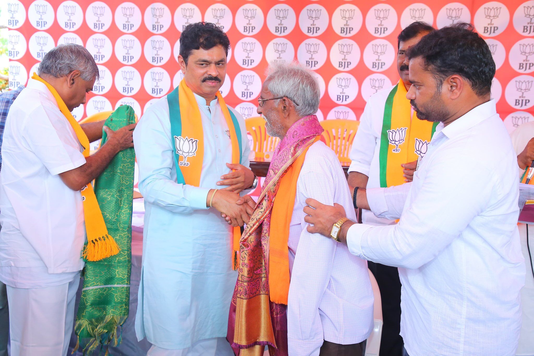 సీఎం రమేష్‌ను ఢీ కొట్టేదెలా? | How To Fight Election Fray With CM Ramesh