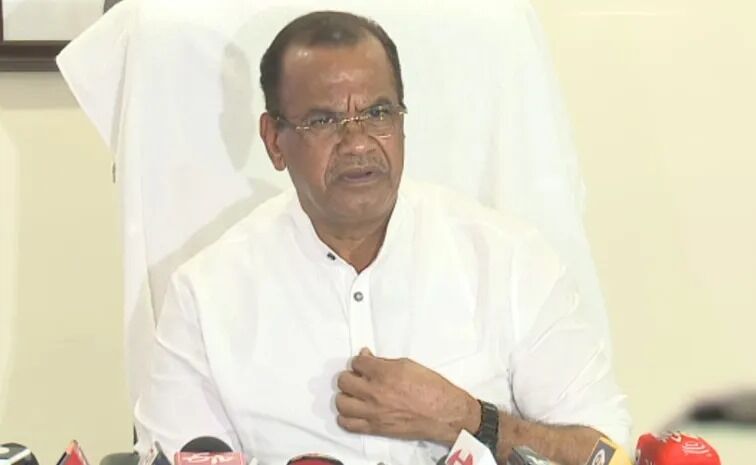 Komatireddy Venkata Reddy | ‘తీన్మార్ మల్లన్న గురించి మాట్లాడటం వేస్ట్ ...