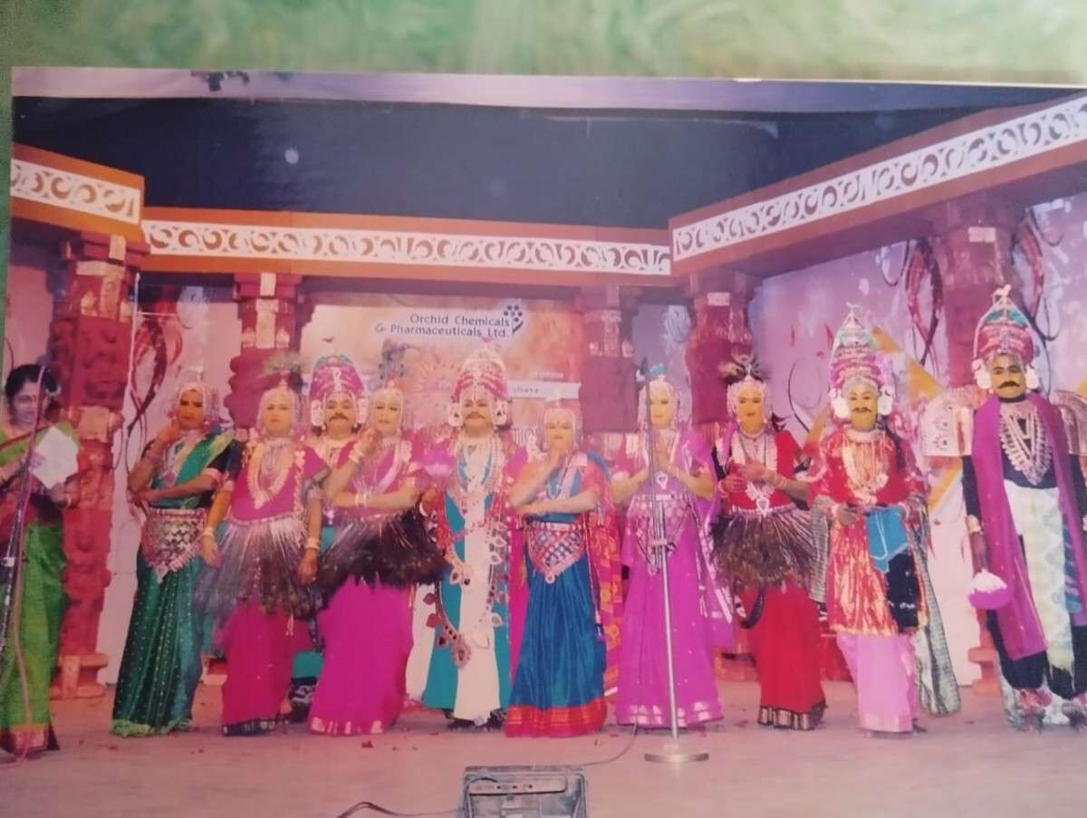 అంతర్థానమౌతున్న తెలంగాణ చిందు కళారూపాలు | Chindu Artistes: Kings and ...